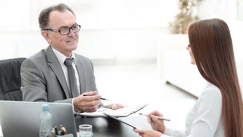 UAE: Employees can ask for severance package in job contract, legal ...