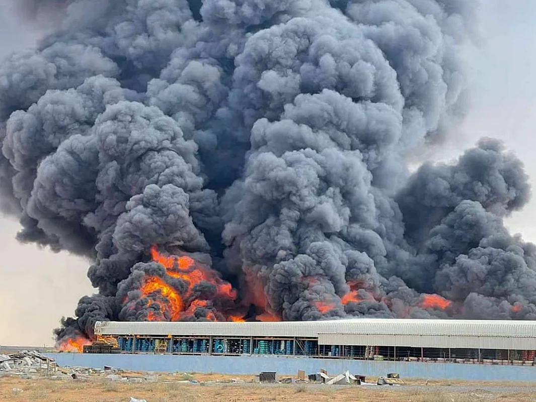 UAE: Fire breaks out at residential area in Abu Dhabi | Khaleej Times