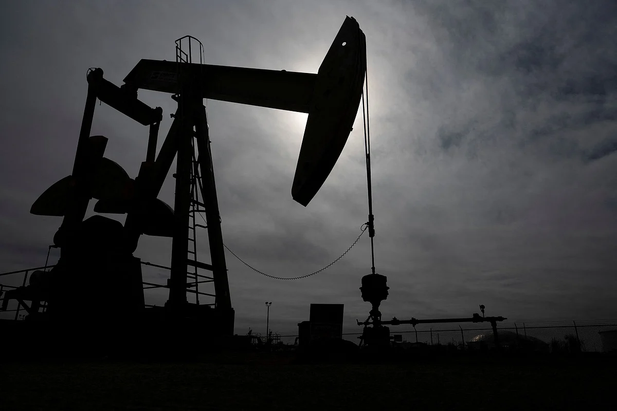 Oil prices edged higher on Monday as fresh US sanctions on Iran and a ...
