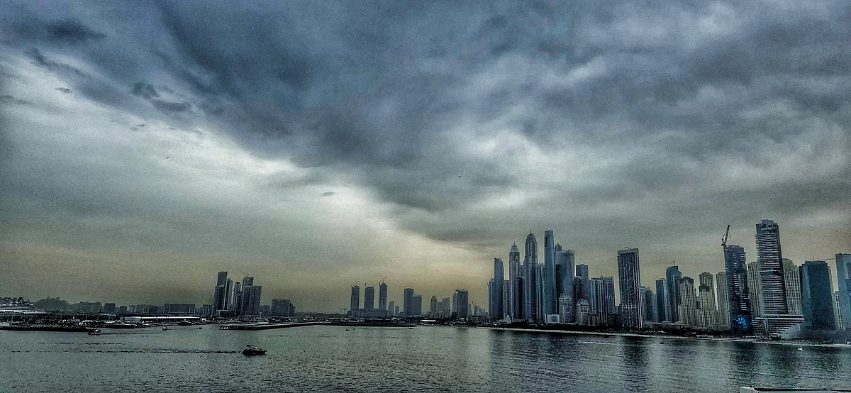 Cold wave hits UAE: Temperatures dip by up to 5°C in a day | Khaleej Times