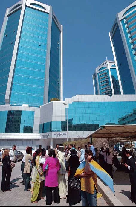 Look: When UAE residents ran outdoors after feeling Iran quake tremor ...