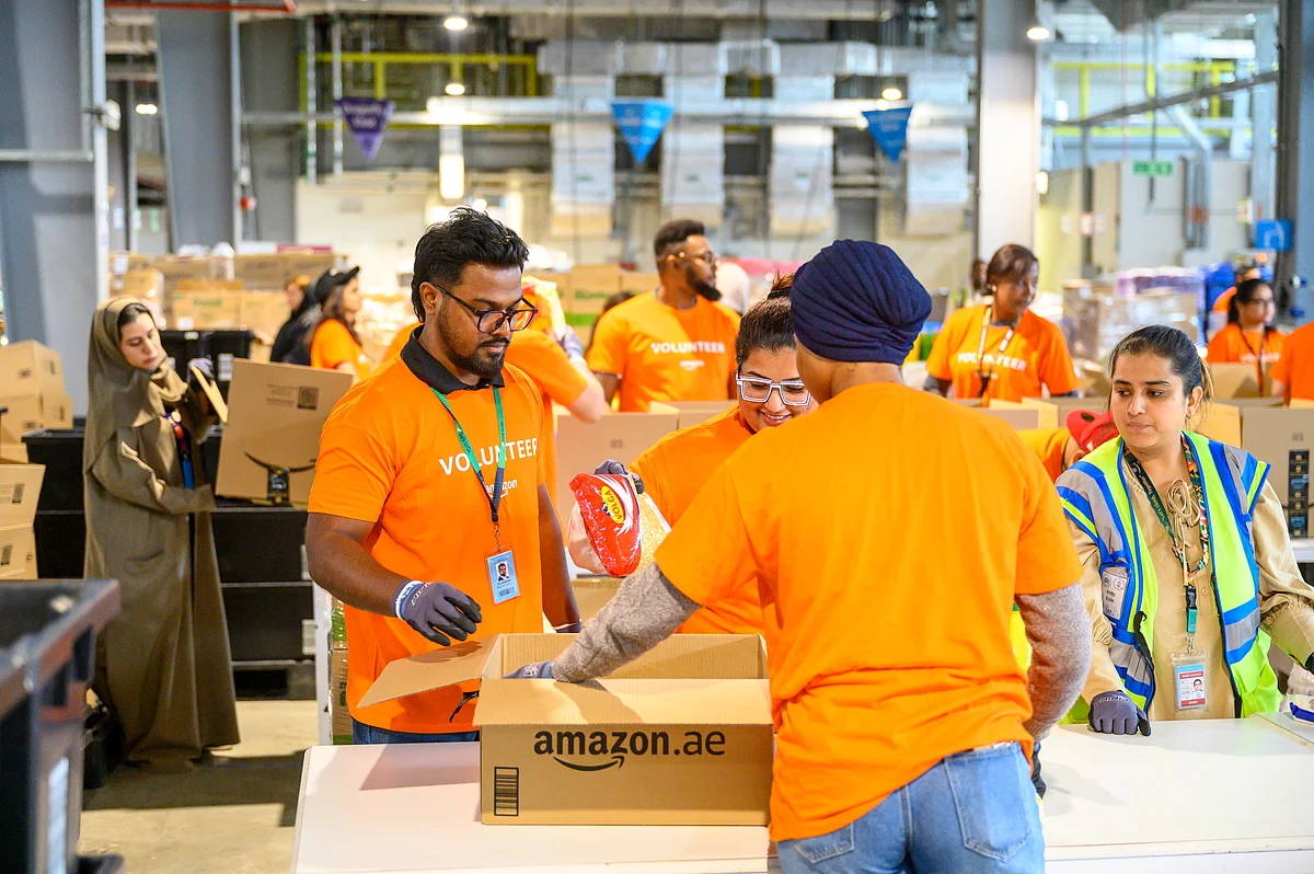 UAE: 'Iftar on Wheels' to distribute thousands of Ramadan food boxes ...