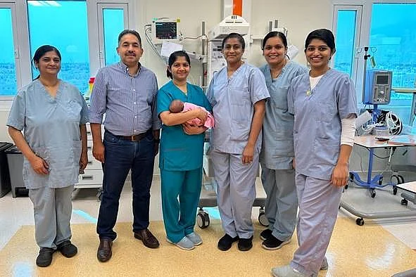 'Scared to touch her': Baby born in Sharjah weighing 700g goes home ...