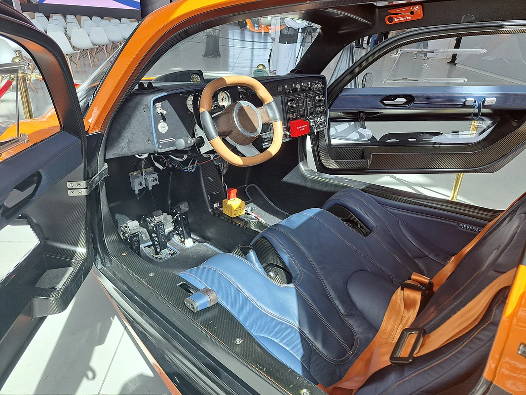 Watch: New flying car unveiled in UAE that can fly up to 500km ...