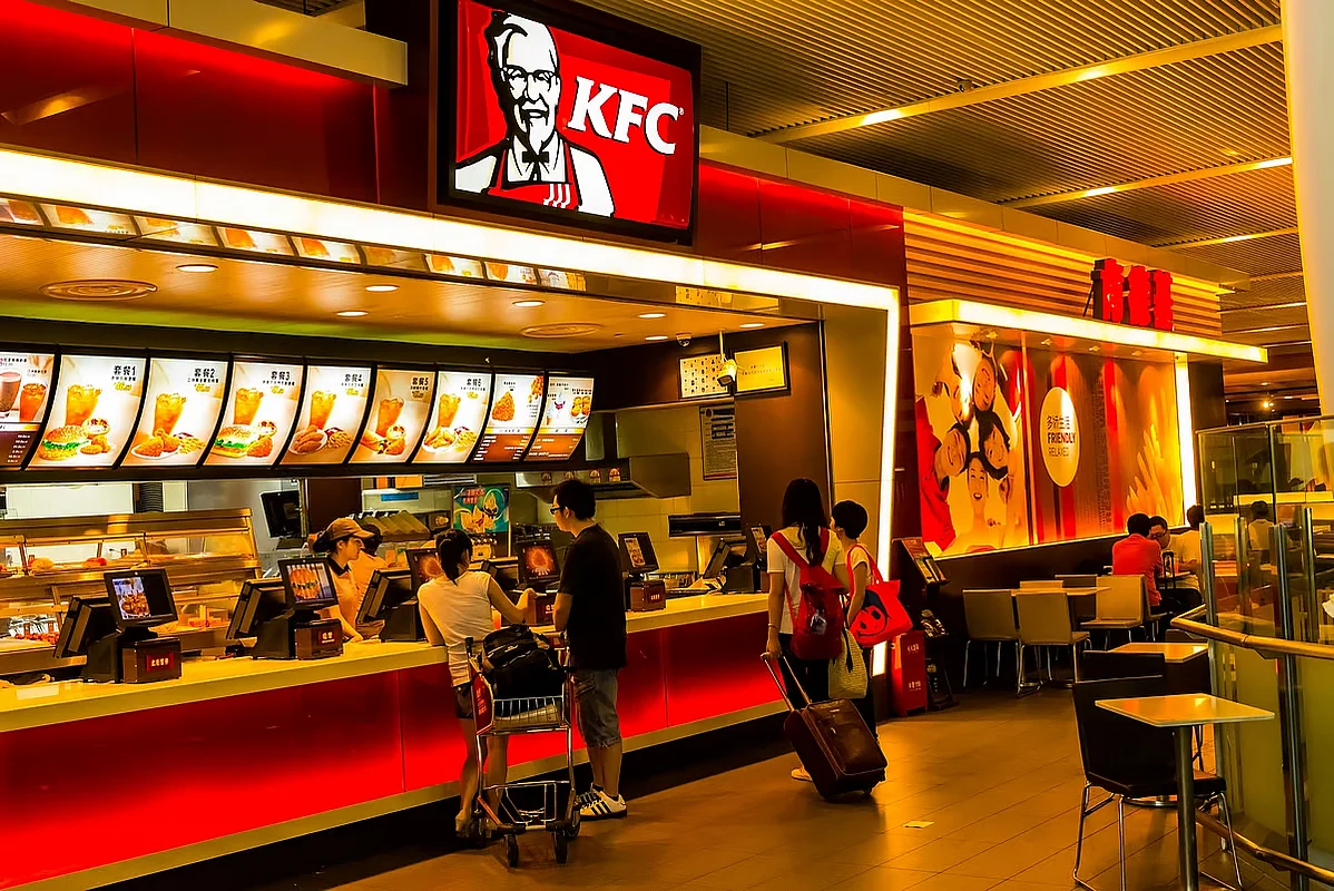 'KFC under attack': Pakistan police arrest 160 amid protests linking ...