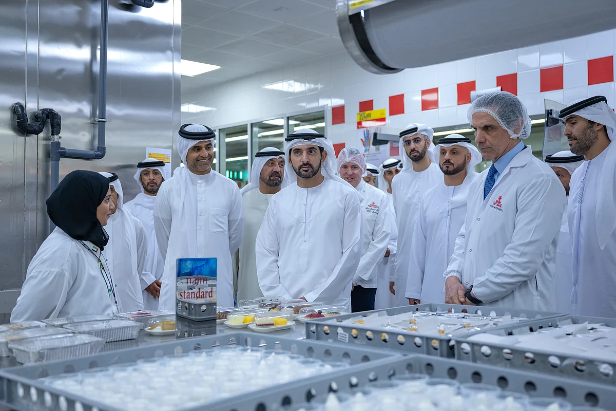 Watch: Sheikh Hamdan tours Emirates catering facility producing over ...
