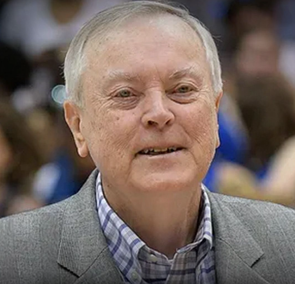 Legendary NFL announcer Mike Patrick dies at age 80 | Khaleej Times