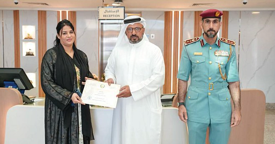 UAE: 2-year-old saved after woman alerts police about child on balcony ...