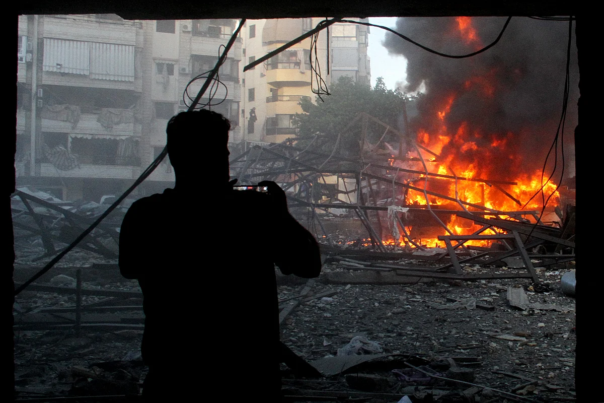 Israel strikes Hezbollah site in Beirut; Lebanon calls for immediate halt to attacks | Khaleej Times