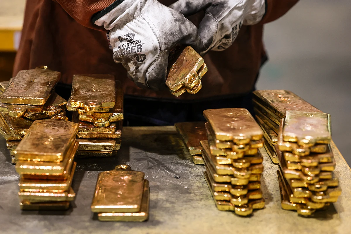 Will gold’s bull run continue after 26% surge in first half? | Khaleej ...