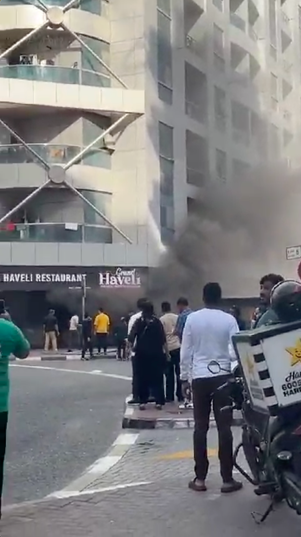Dubai: Fire breaks out at restaurant in Barsha residential building ...