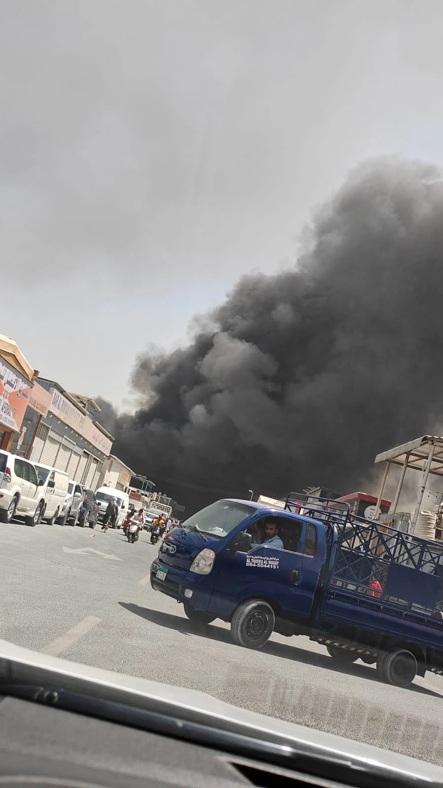 Sharjah: Fire breaks out in industrial area, police cordon off road ...