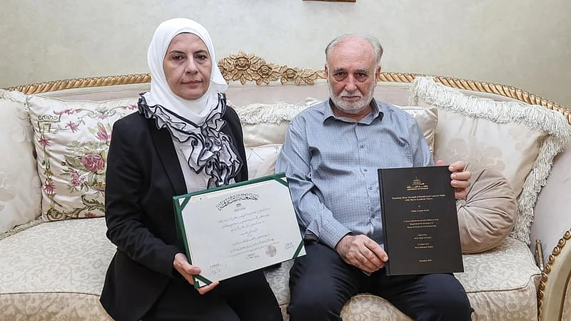 UAE: Student killed days before graduation, grieving mother accepts PhD ...