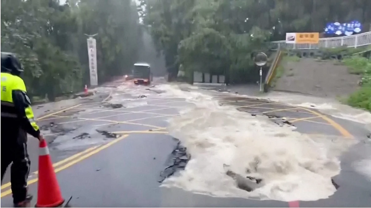 Taiwan: Thousands evacuate as Typhoon Danas triggers floods, landslides ...