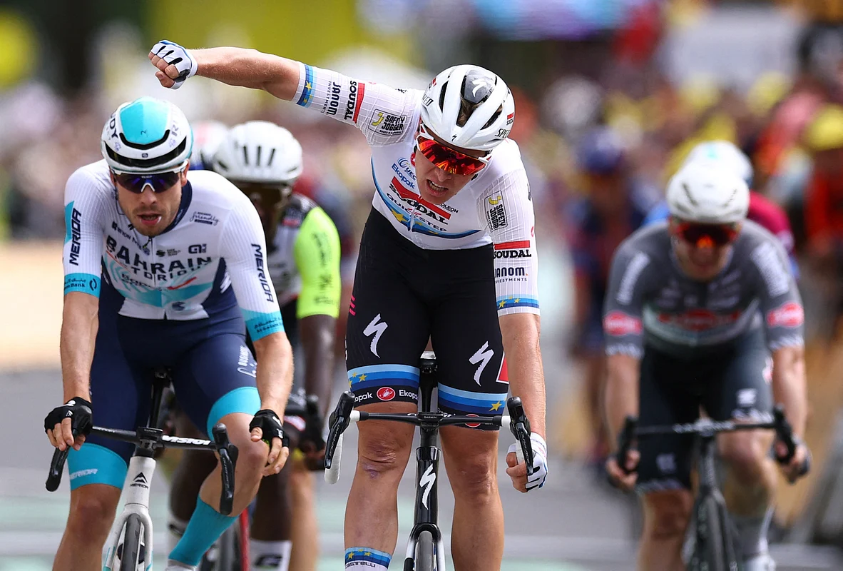 Belgian Merlier wins crash-marred Tour de France dash to Dunkirk ...