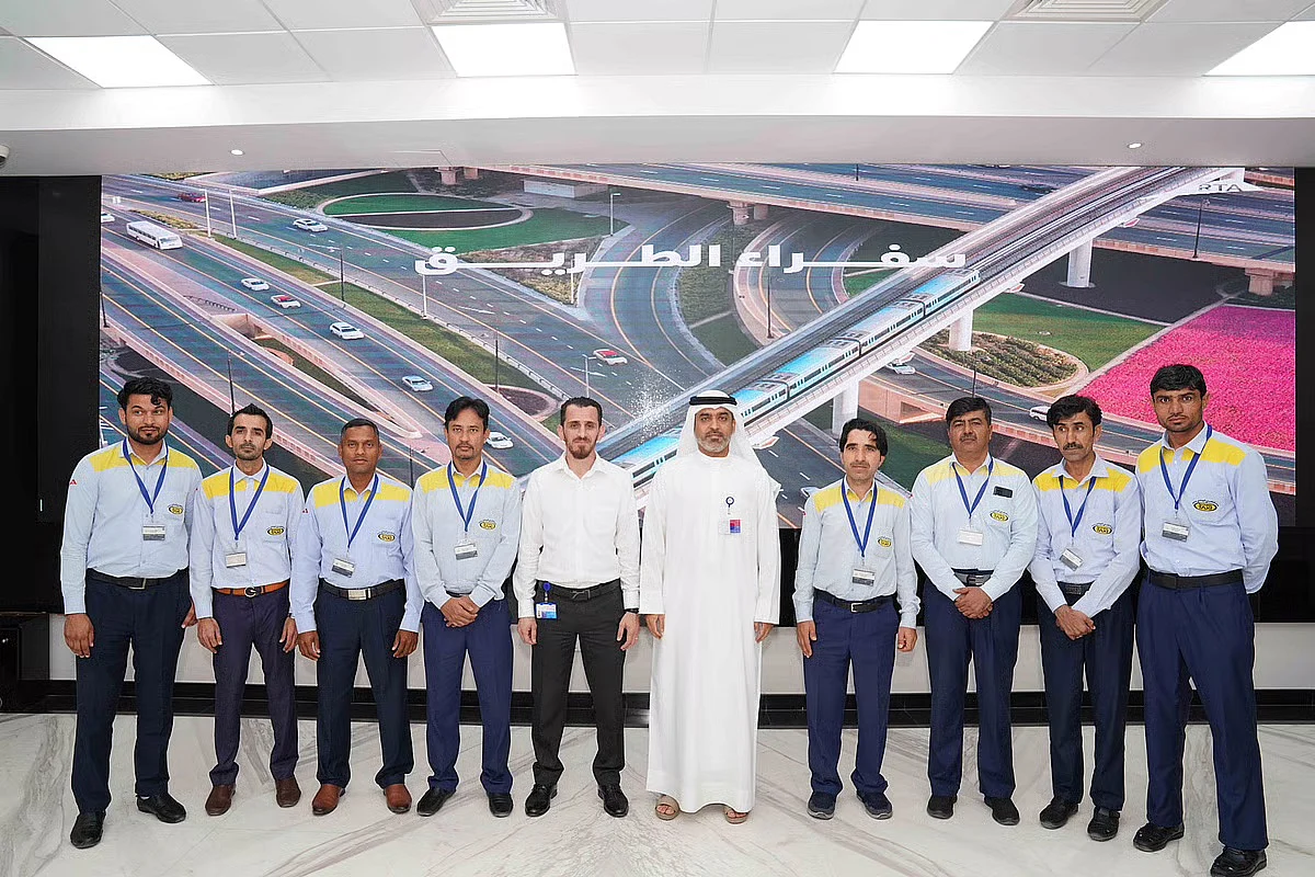 Dubai: RTA honours over 2,000 taxi drivers for honesty, outstanding ...