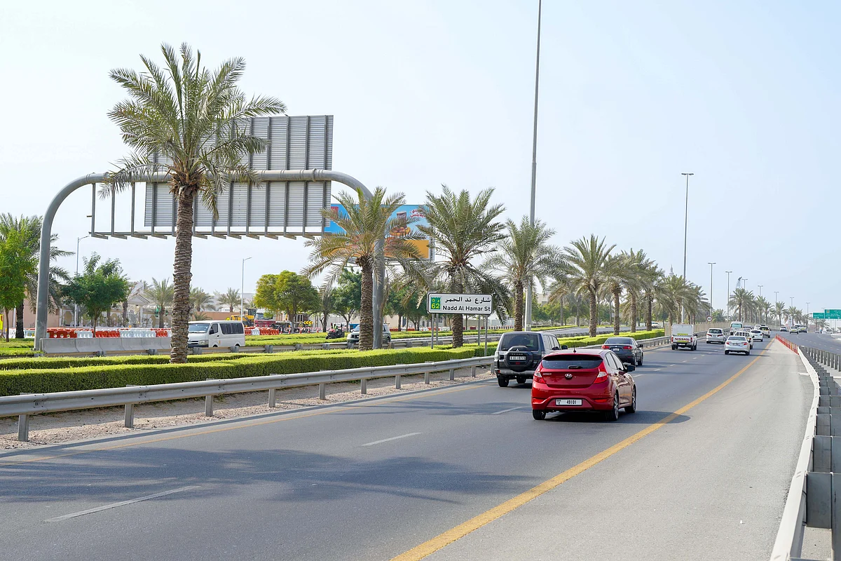 Dubai: New 850-metre lane at Nad Al Hamar intersection to ease traffic ...
