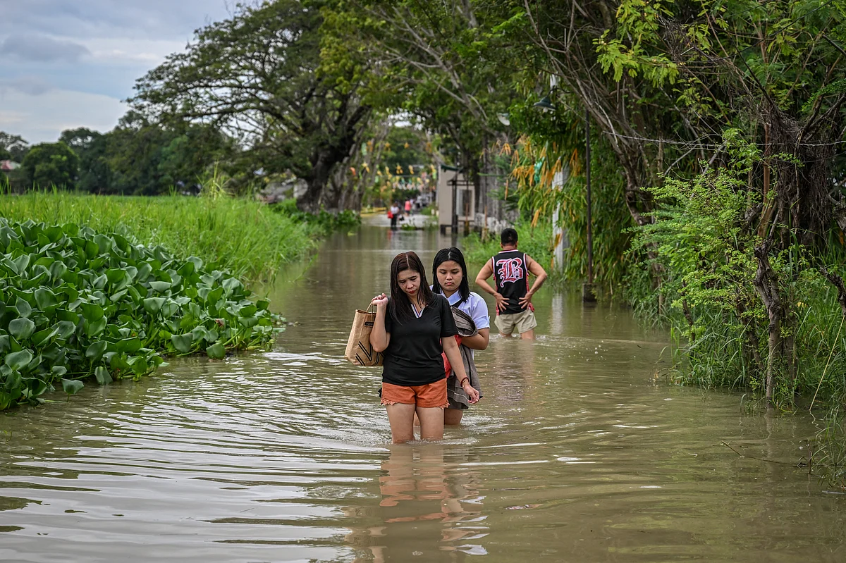 Classes suspended in parts of Philippines as new Super Typhoon enters ...