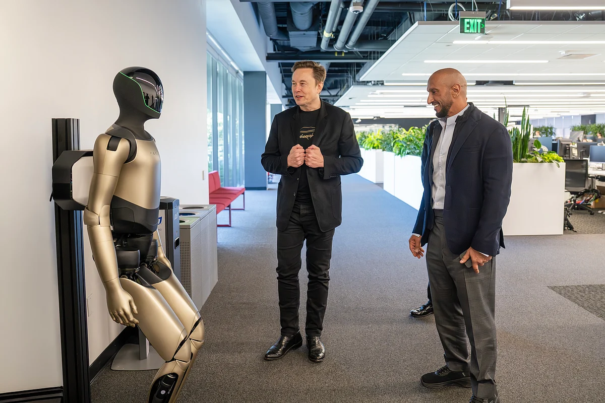 UAE media chief, Elon Musk discuss future of AI, media at Tesla HQ ...