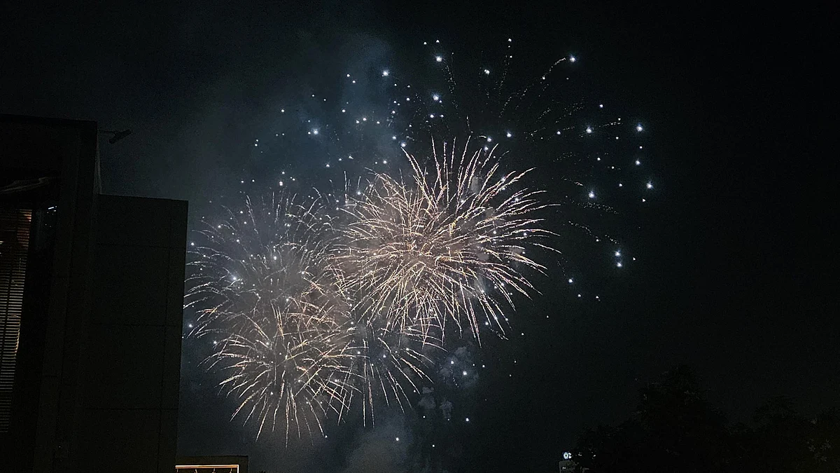 Music, fireworks, gold: Dubai set to glow with Diwali prizes worth ...