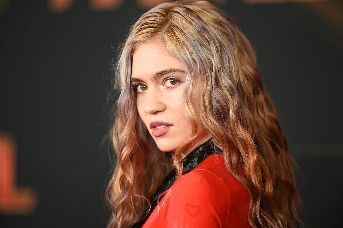 Elon Musk's ex-partner Grimes says AI can use her voice for songs ...