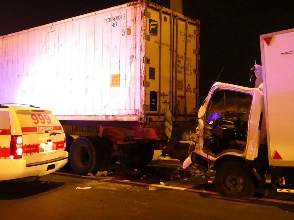 One killed, two injured in 3-vehicle collision on Dubai road | Khaleej ...
