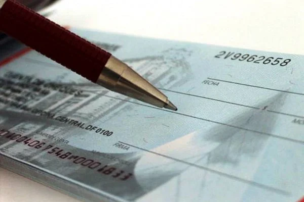 UAE: Can I ask the bank not to encash my cheque due to fund shortage ...