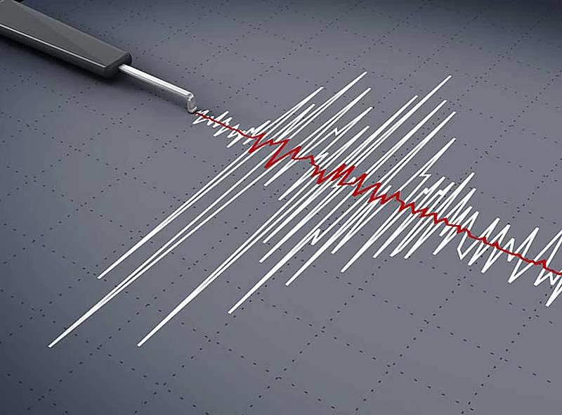 Tsunami alert issued in Italy after 7.8 magnitude earthquake hits ...