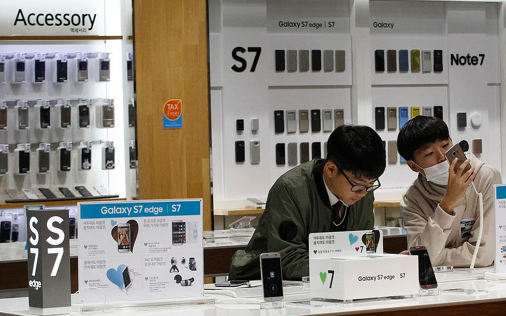 After Note 7, now Samsung's Galaxy S7 Edge explodes in US