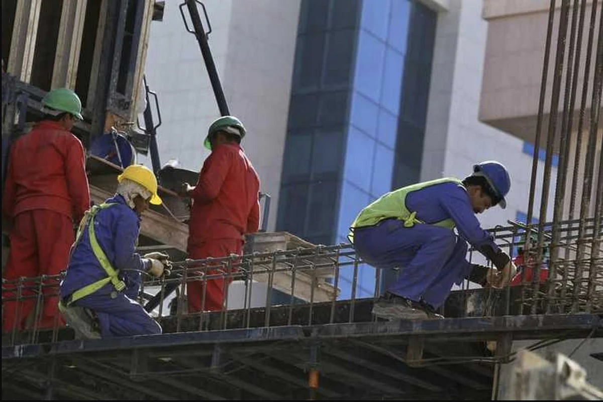 UAE midday work ban: Ministry ramps up inspections ahead of peak summer ...