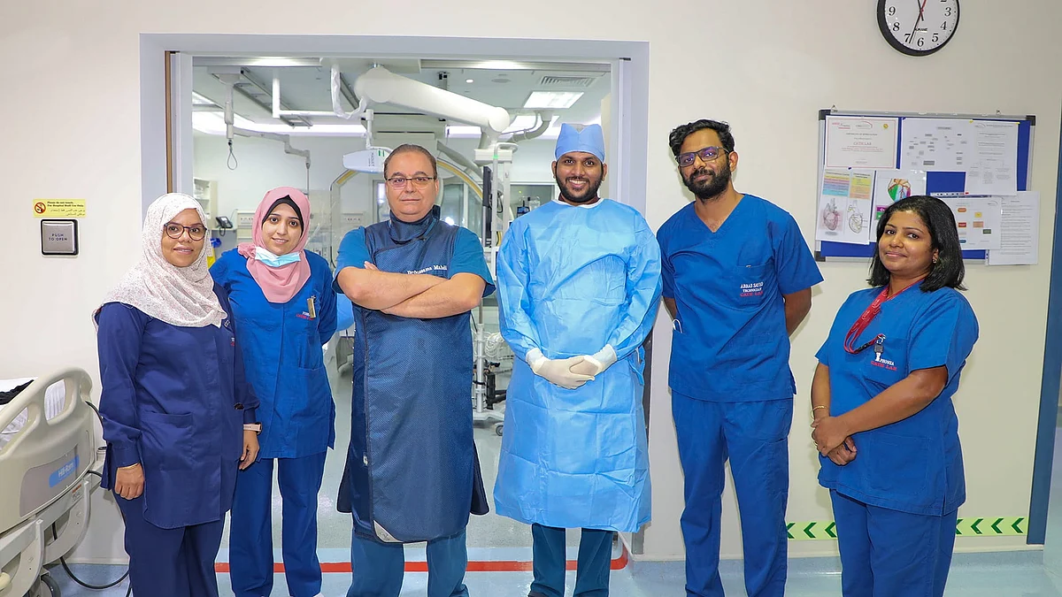 UAE: Doctors save life of 88-year-old patient suffering from severe ...