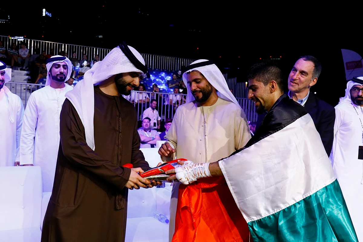 Emirati boxer Al Naqbi flies UAE flag on pro debut
