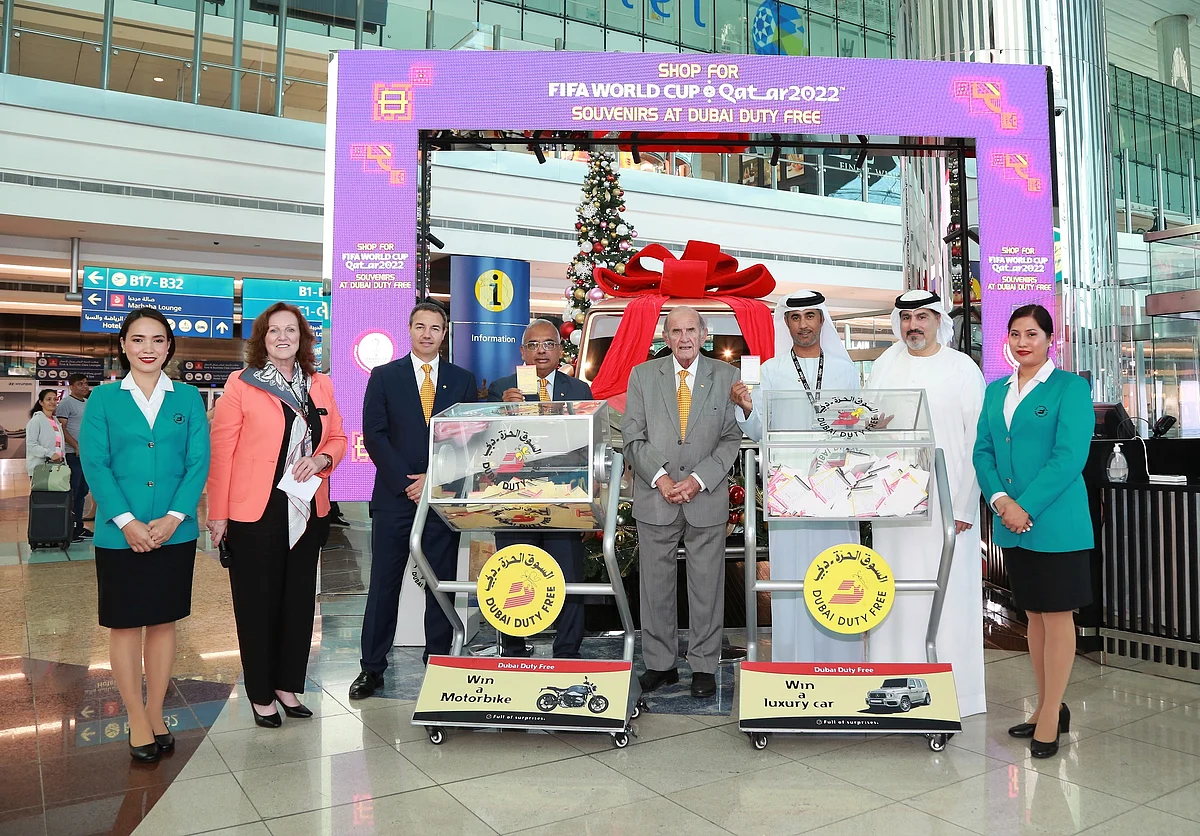 Dubai: Indian expat buys raffle ticket at airport, wins $1 million ...