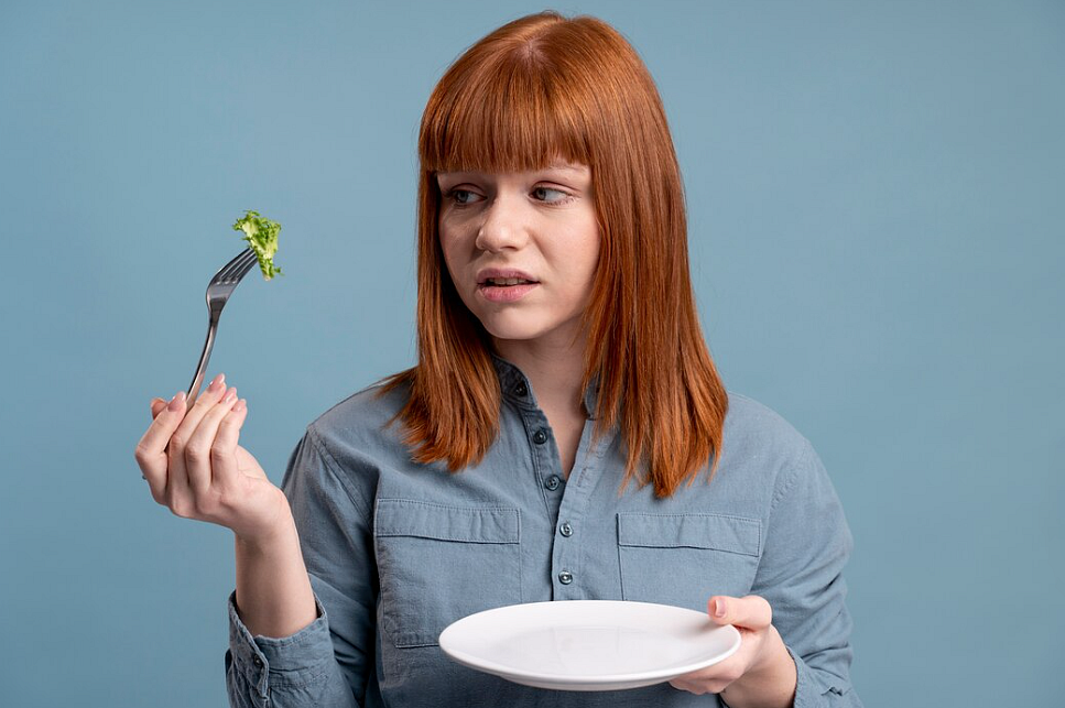 Most common eating disorders: Triggers, signs and symptoms