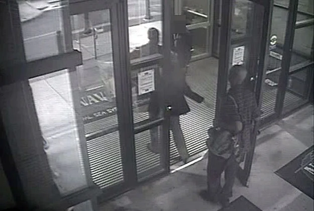 FBI releases video of Navy Yard shooter