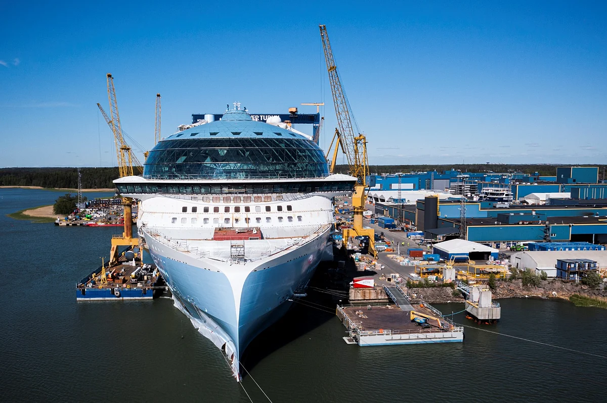 World's largest cruise ship to set sail as travel industry rebounds ...