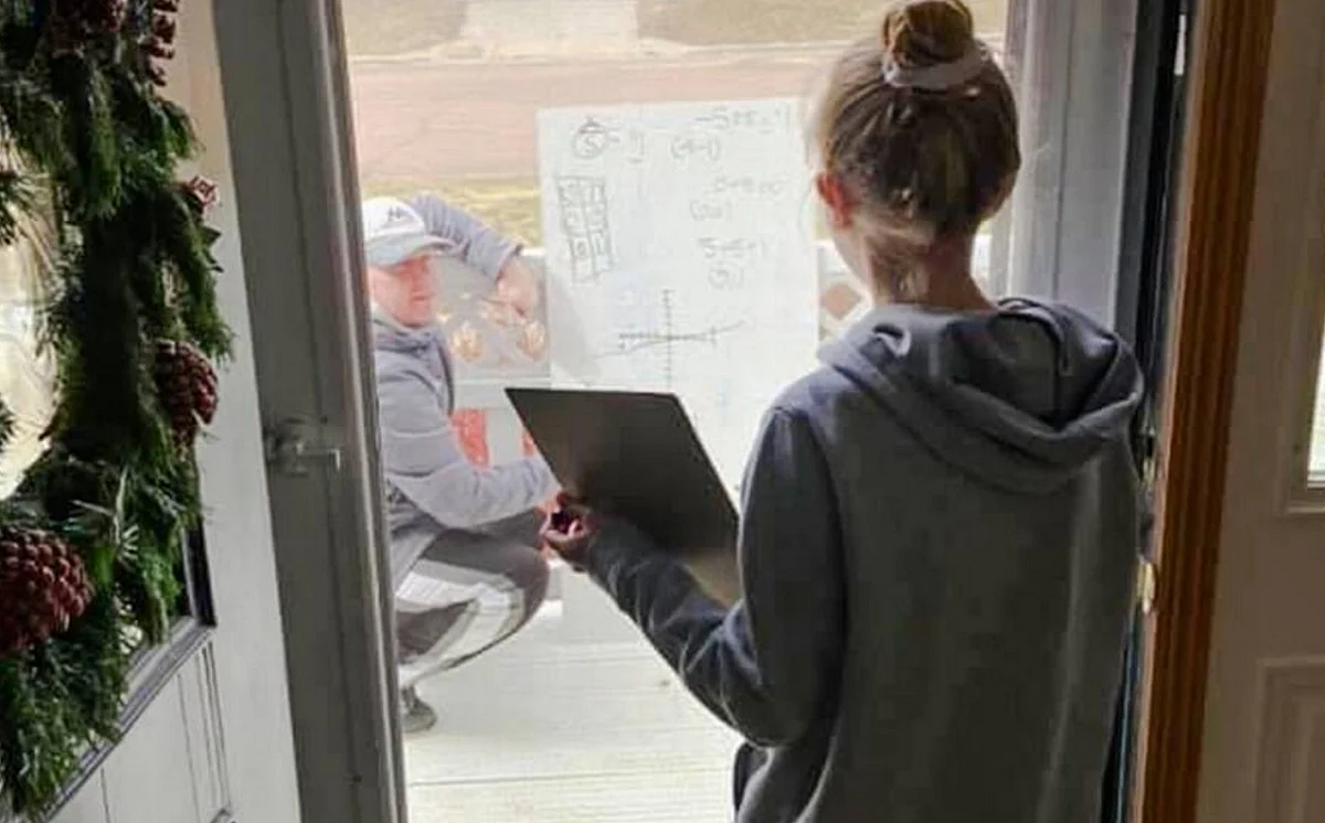 Covid-19: This math teacher gives lesson outside student's home for ...