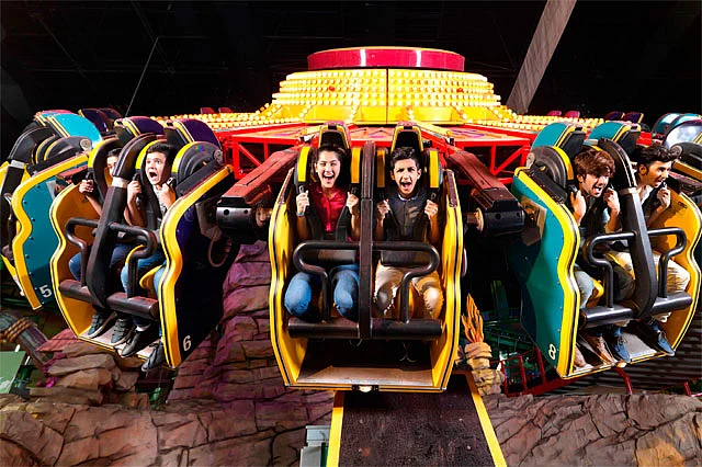 Land Rover to send customers to infinity | Khaleej Times