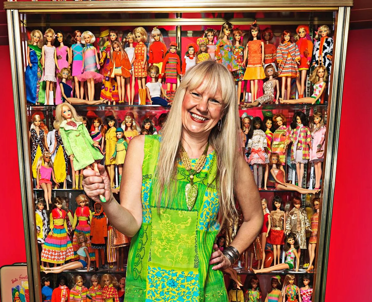 Video: Meet 62-year-old woman with 18,500 Barbie dolls, the largest ...