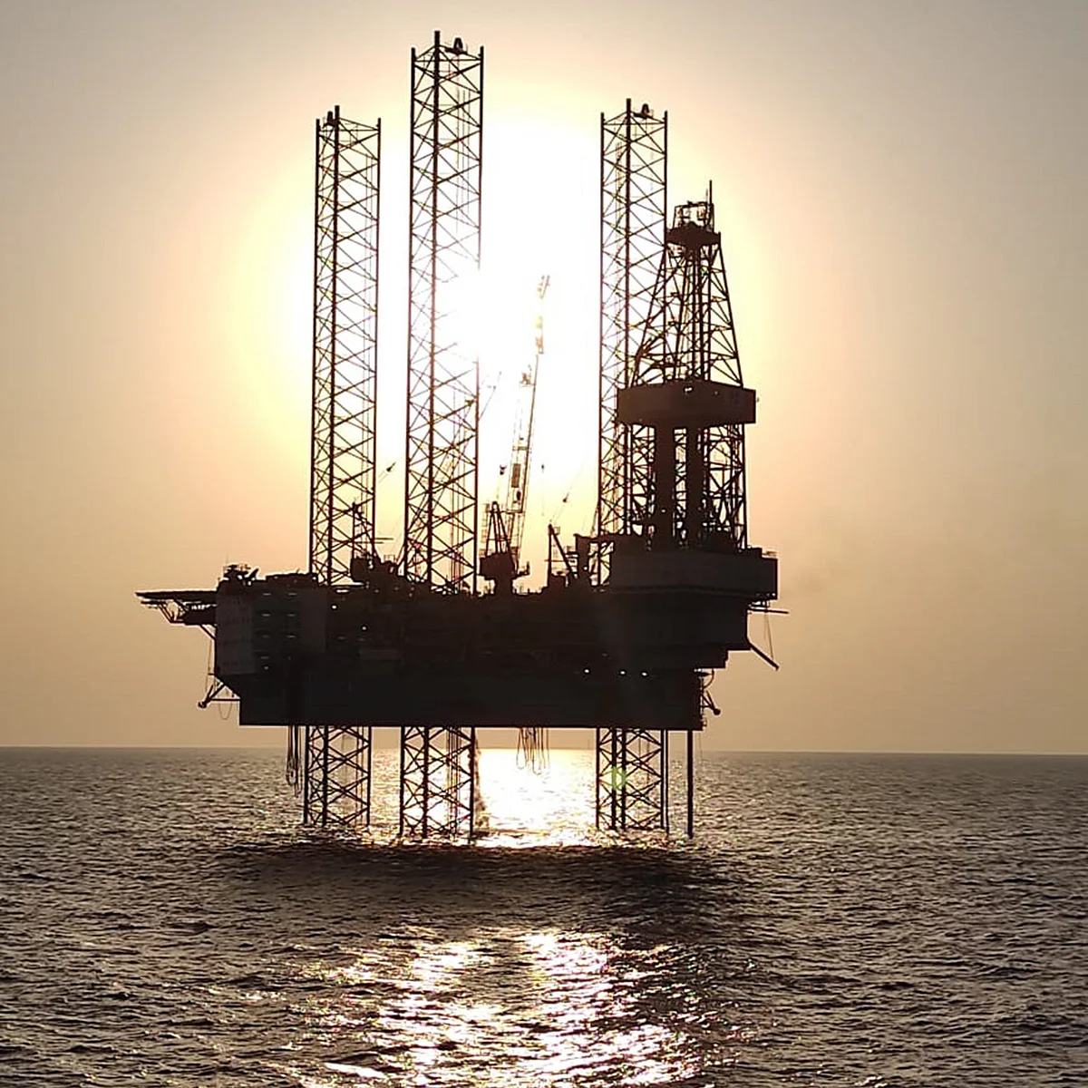 Abu Dhabi: Adnoc announces offshore natural gas discovery | Khaleej Times