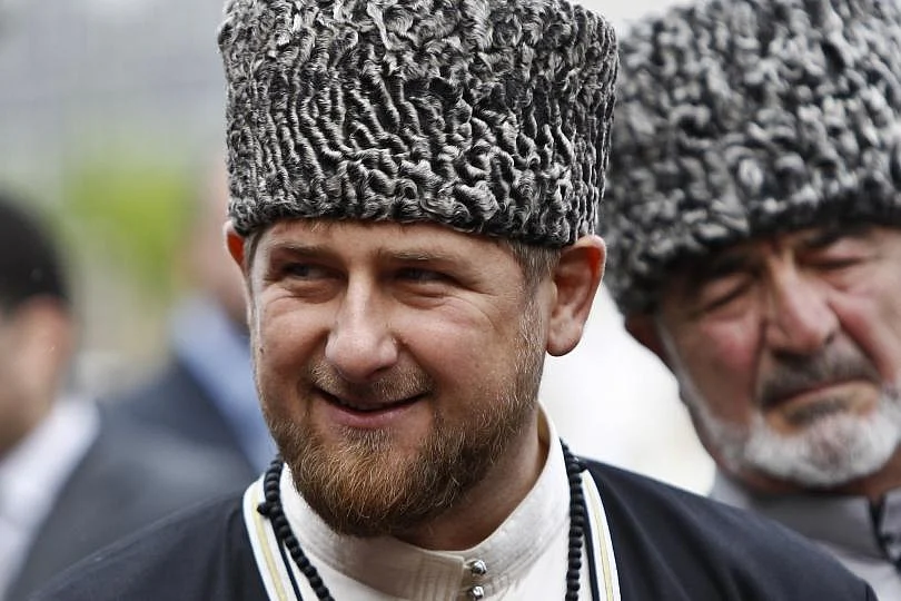 Chechen leader evacuates eight children and mothers from Iraq