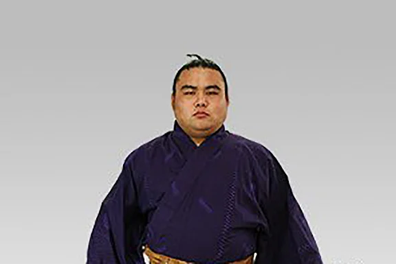 Young sumo wrestler dies of coronavirus in Japan