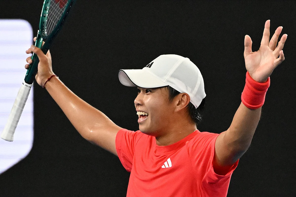 Teen qualifier Tien stuns Medvedev as Sinner roars back in Melbourne ...