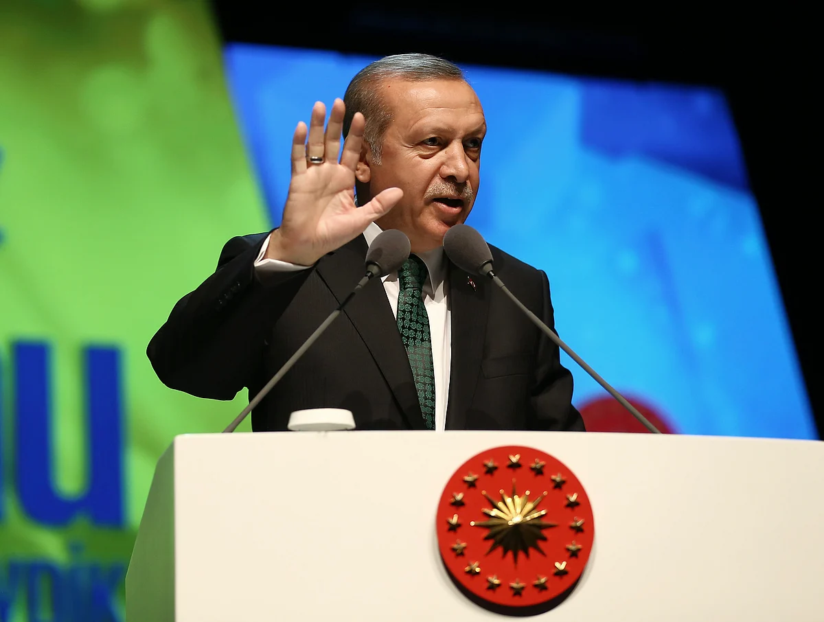 Turkey initial results show Erdogan with edge in runoff | Khaleej Times