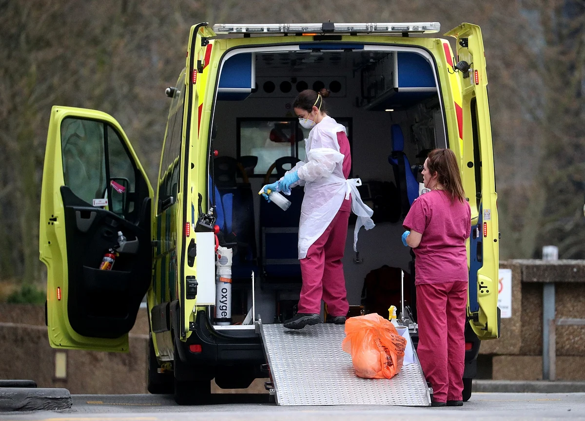 Covid-19: UK Prime Minister Boris Johnson: record virus death toll ...
