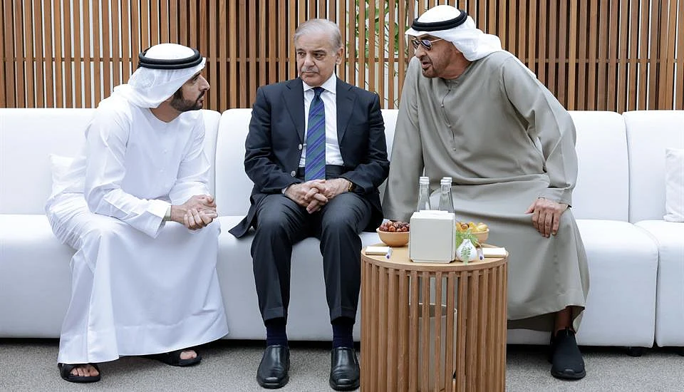 Photos: Dubai Crown Prince Sheikh Hamdan, Pakistan PM condole with UAE ...