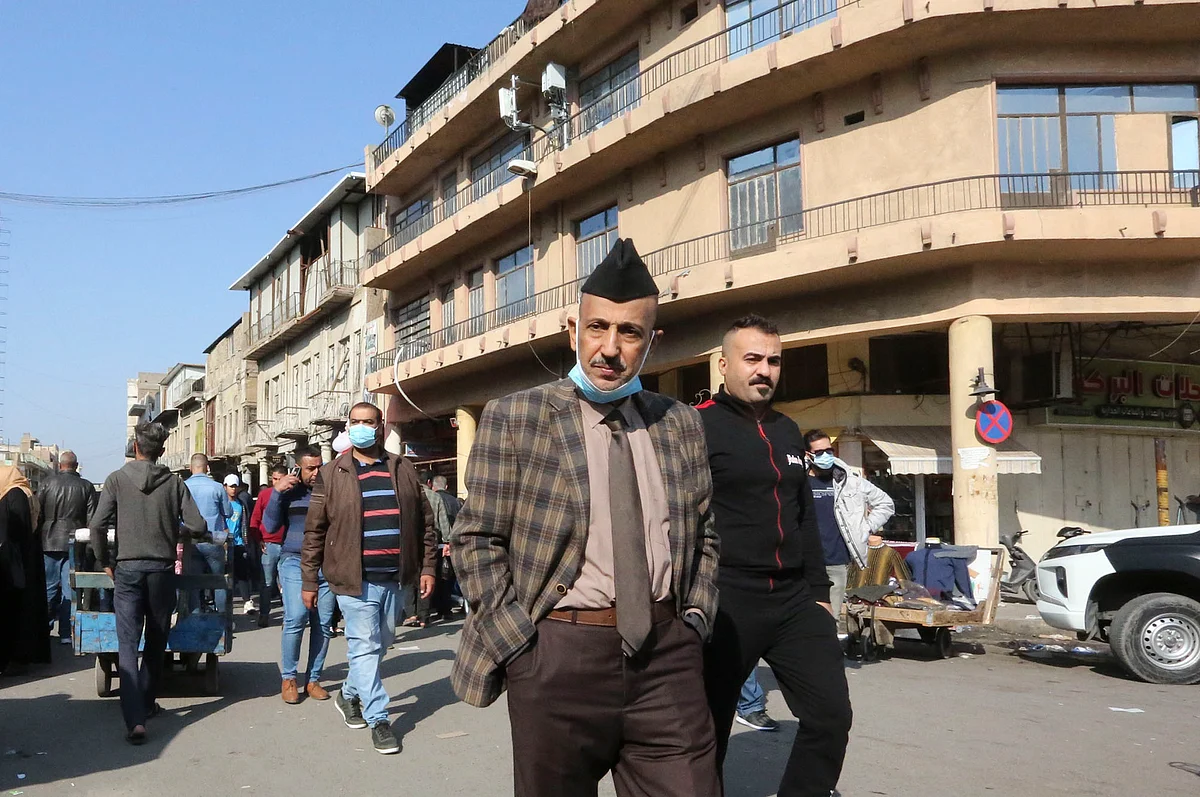 Coronavirus: Iraqis shed masks as economic pain overshadows Covid-19 fear