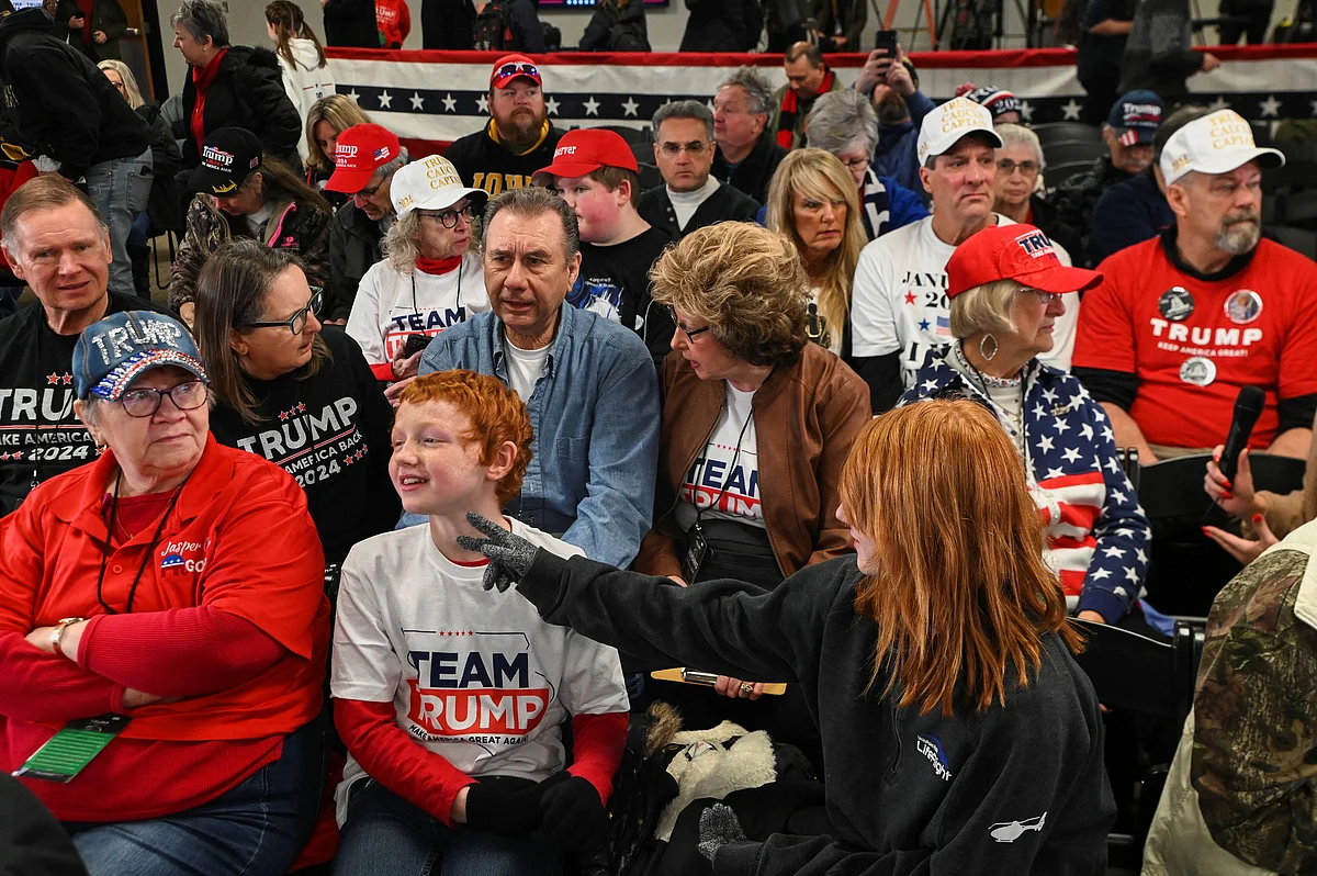 Trump rallies supporters in Iowa on Capitol riot anniversary | Khaleej ...