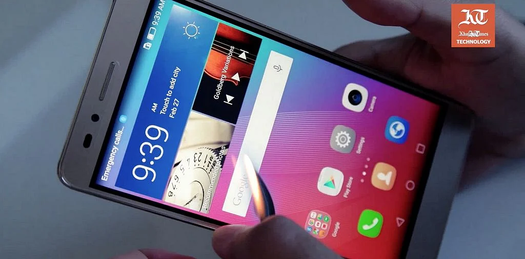 What happens when you try to burn your smartphone screen? | Khaleej Times