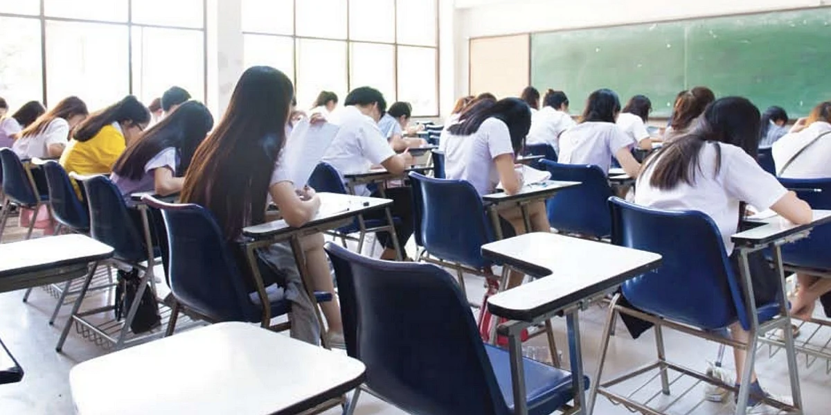 UAE introduces elective subject model for grade 11-12 students in ...